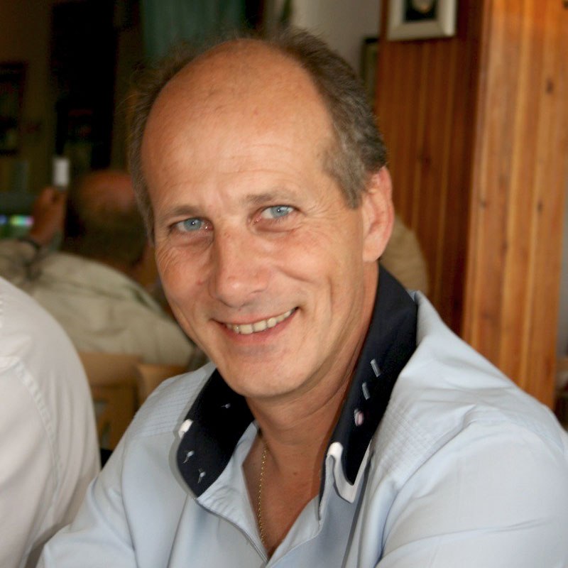 Spinaxis - Expert sur les dispositifs médicaux pour le rachis et l ...